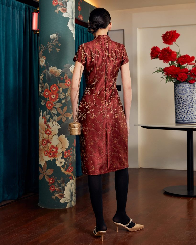 CLASSIC SHORT QIPAO 2023 – PETCHPLOY BRAND