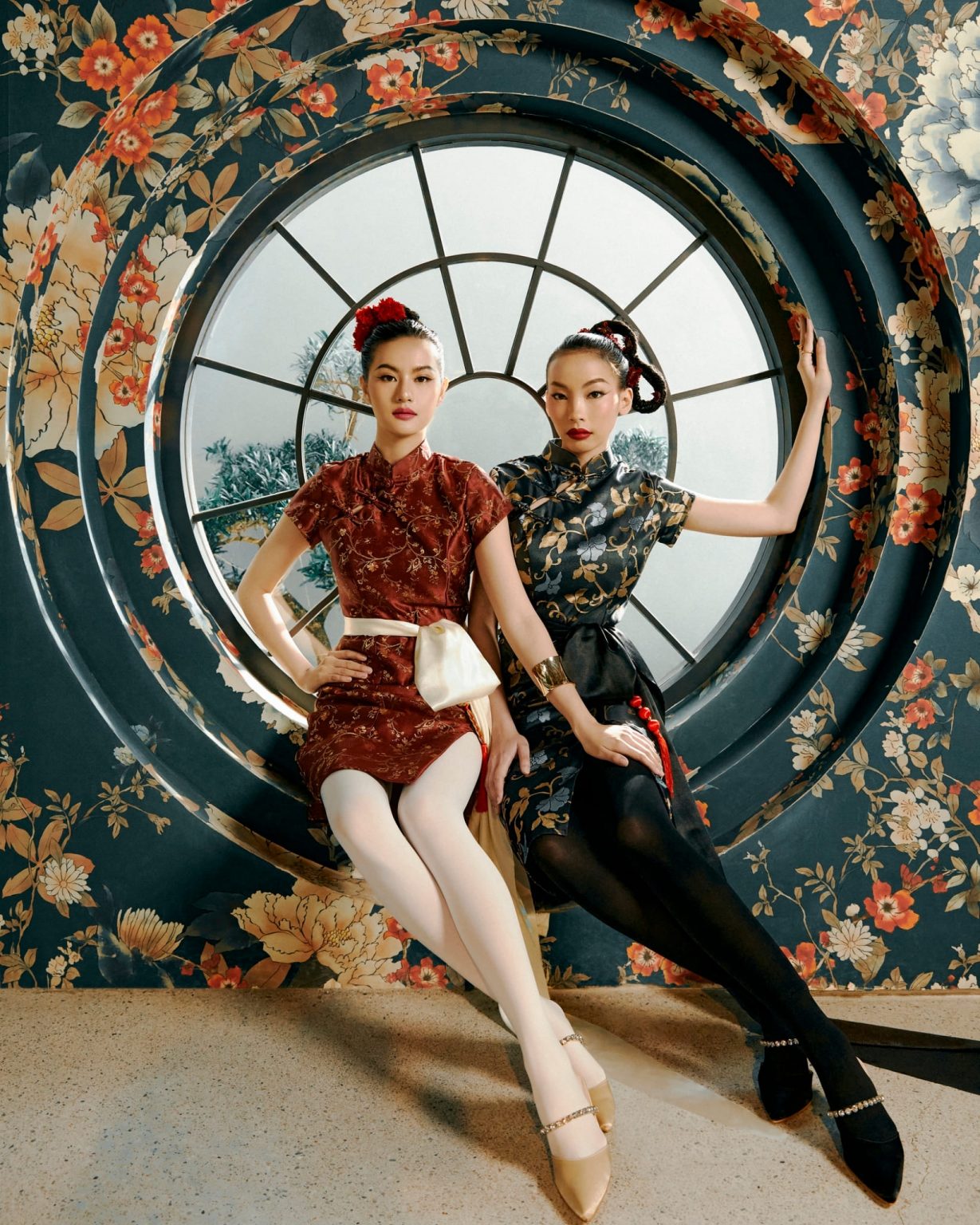 CLASSIC SHORT QIPAO 2023 – PETCHPLOY BRAND